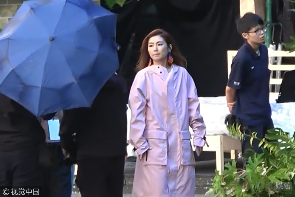 S.H.E17周年演唱会幕后：Selina脸圆发福