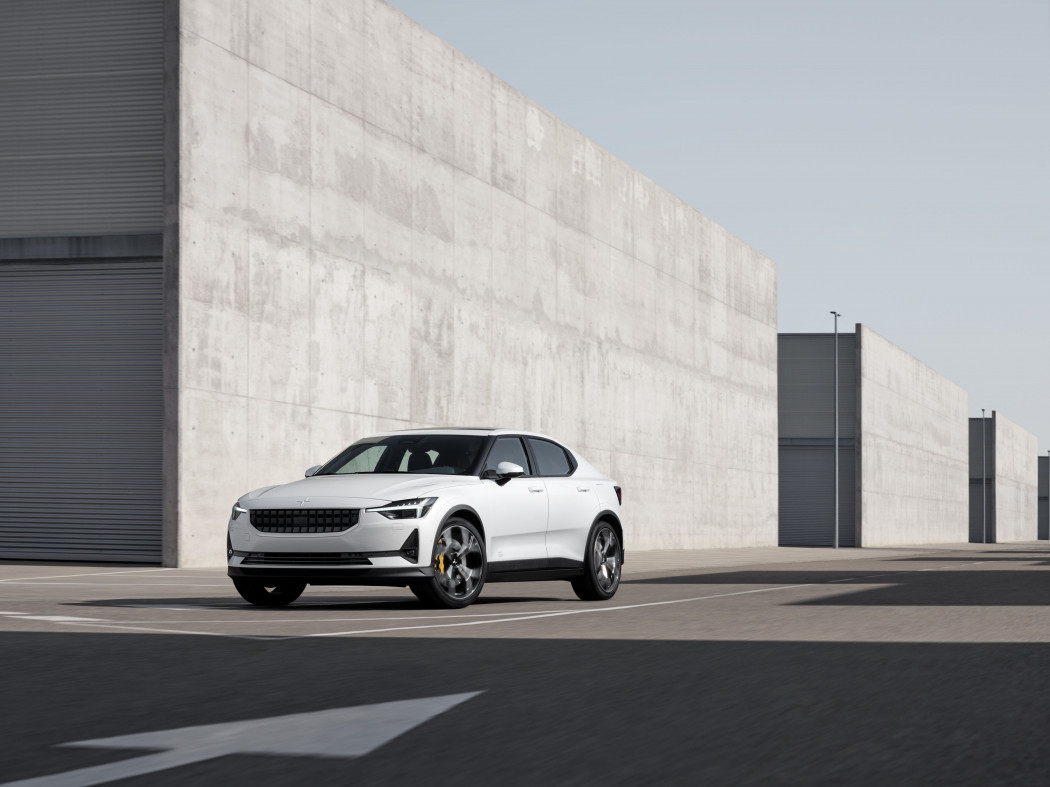 Polestar 2正式发布 剑指特斯拉Model 3