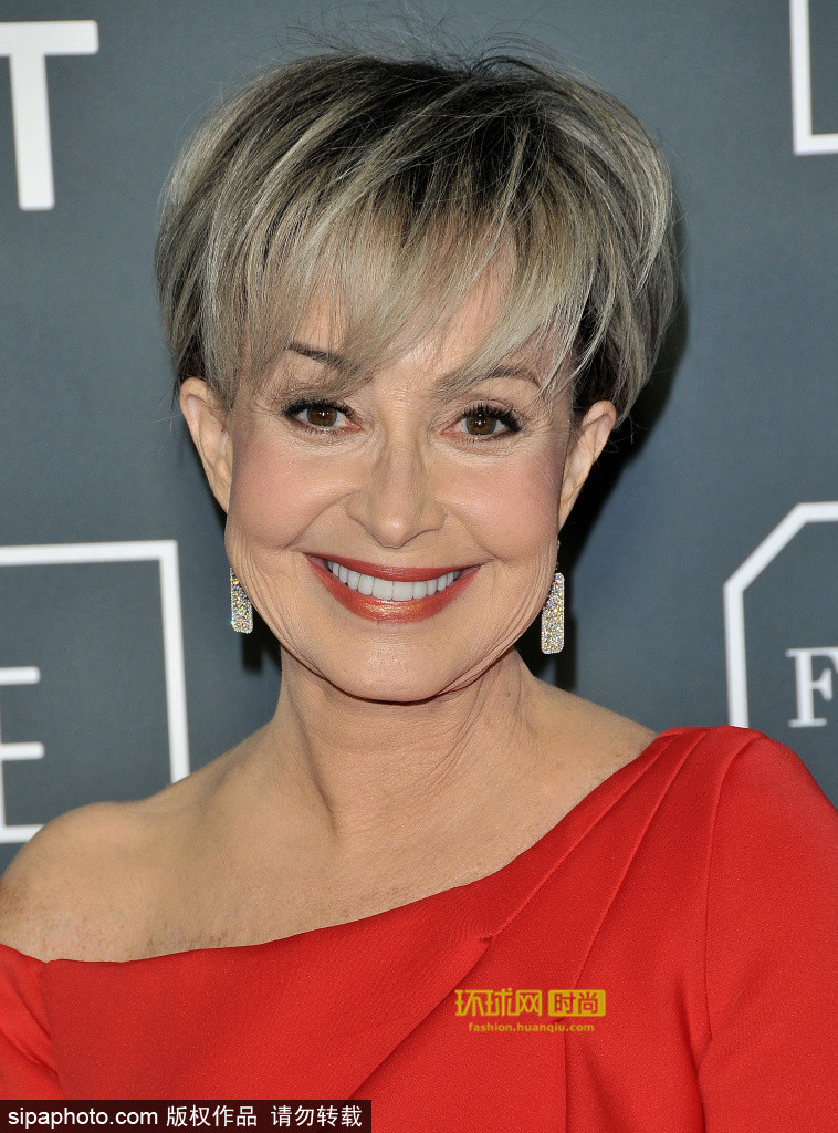 颁奖礼红毯群星争艳，谁才是本届好莱坞最美的女人