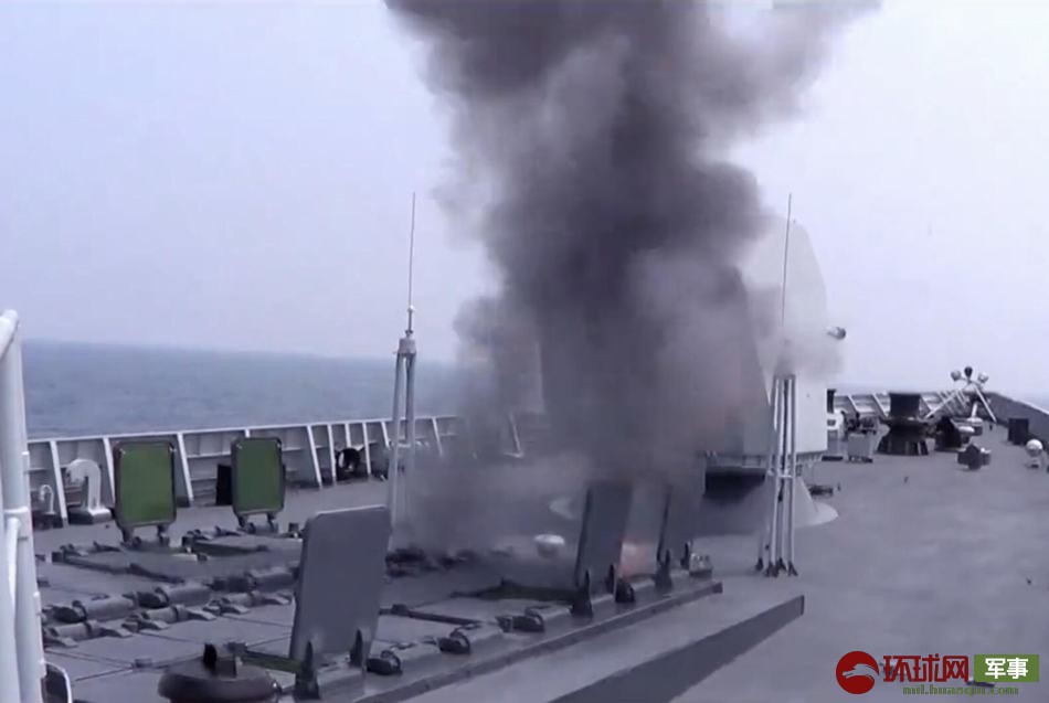 052D舰发射海红旗-9B画面曝光 采用冷发射方式