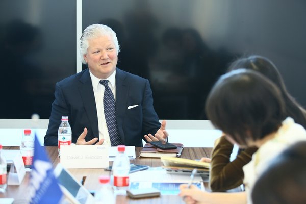 爱尔康全球CEO David J. Endicott：独立上市一周年 引领行业发展